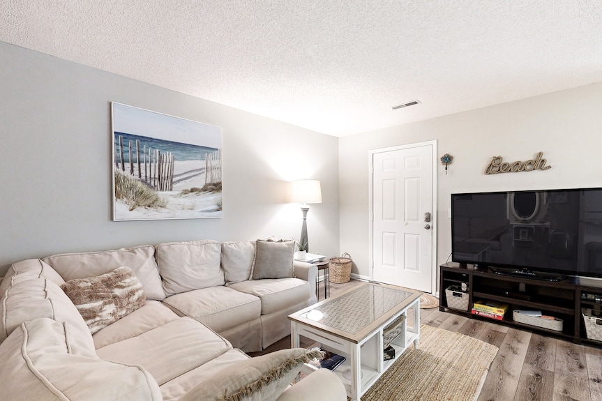 Dog-friendly Condo With Ocean Views, Large Deck, Washer/dryer & Central Ac - Murrells Inlet, SC