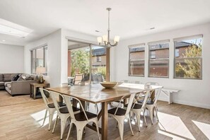 Casa geminada, 6 quartos | Opções para refeição