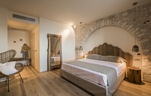 Suite de Luxo | Lençóis de algodão egípcio, roupa de alta qualidade, cofre no quarto 