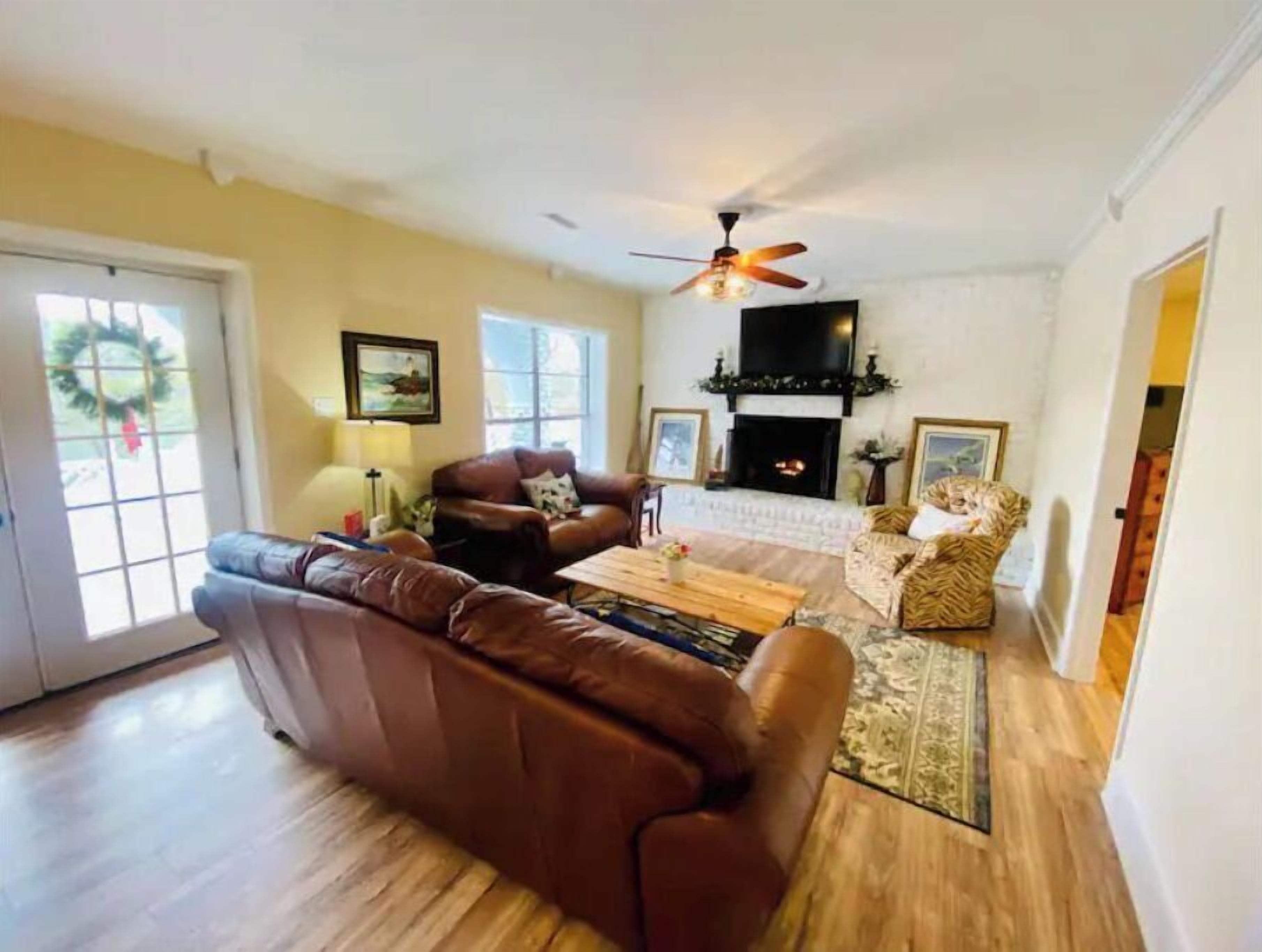 Families Love This Logan Martin Memory Maker - Talladega, AL