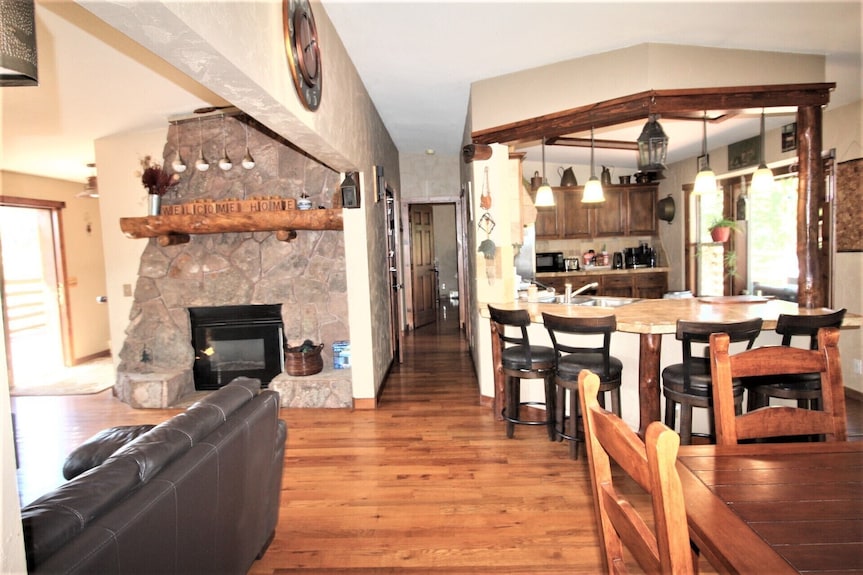 Private Mountain View Chalet W/ Hot Tub & Pool Table, Starlink Internet! - Fairplay, CO