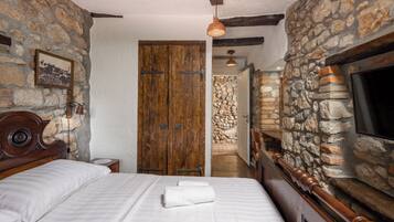 5 quartos, Wi-Fi de cortesia, roupa de cama