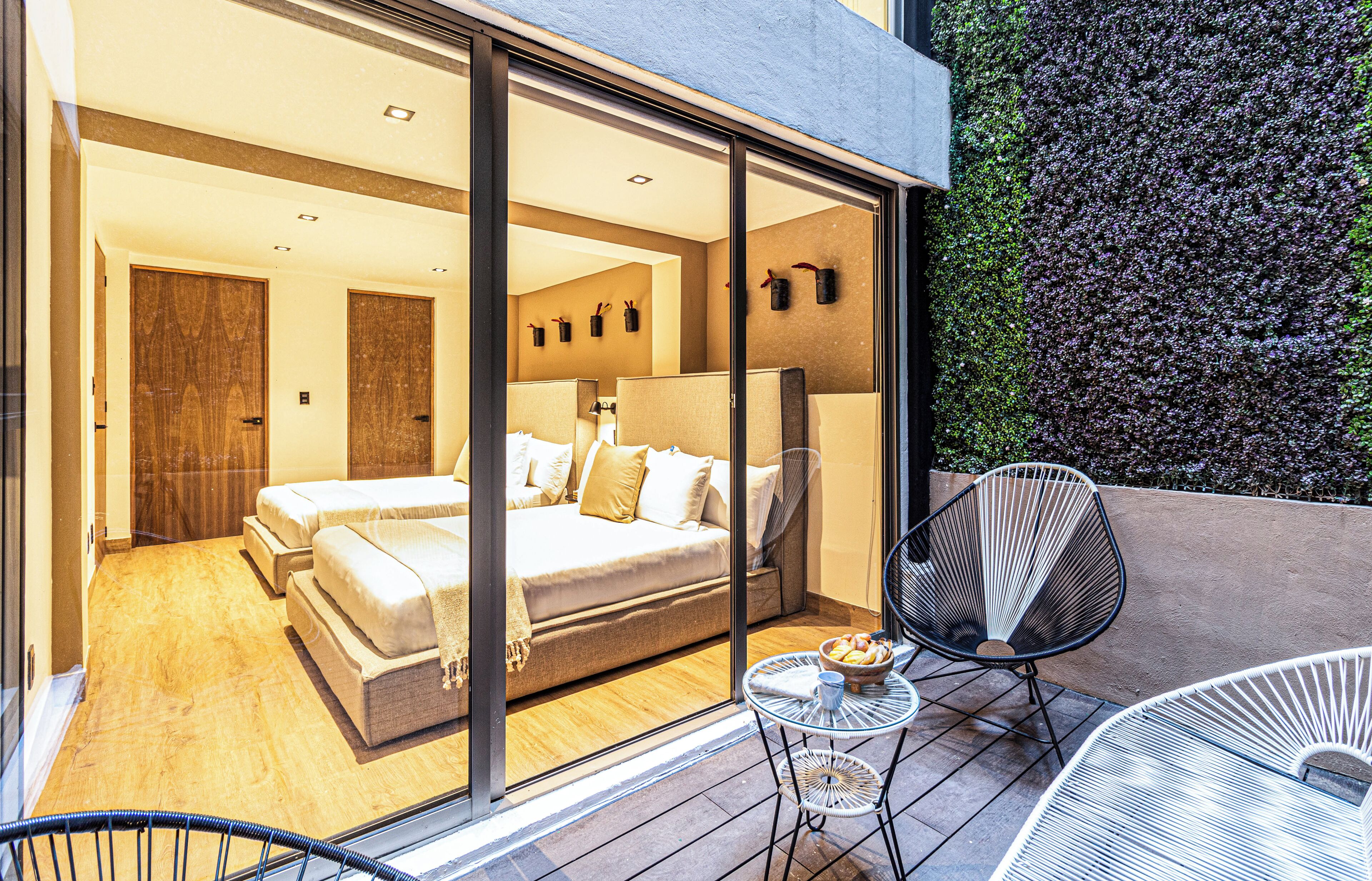 Apartamento Nobre | Roupa hipoalergénica, cofre no quarto, com decoração personalizada 