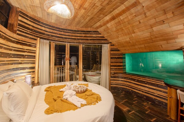 The Floating Treehouse Villa By Avana - A Dreamy Treehouse With A View - Sidemen