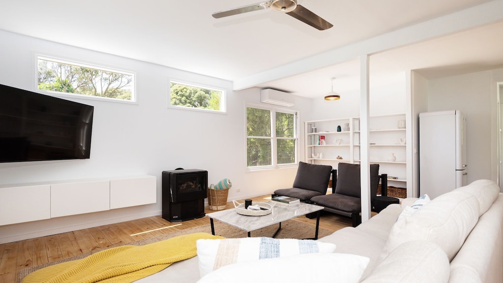 Private Rye Retreat With Heated Pool And Games Room - Rye