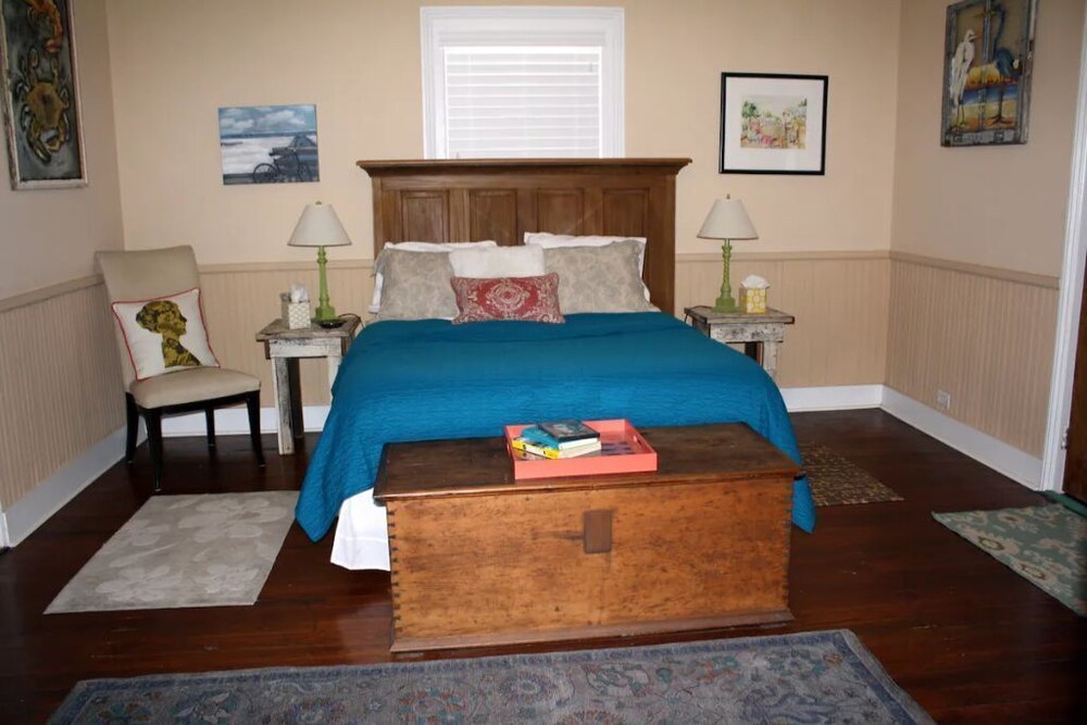 St George Cottage - Bay St Louis | Vrbo