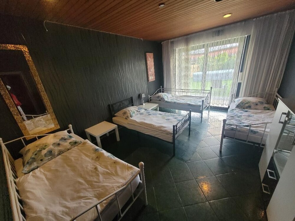 Party House - Verl | Vrbo