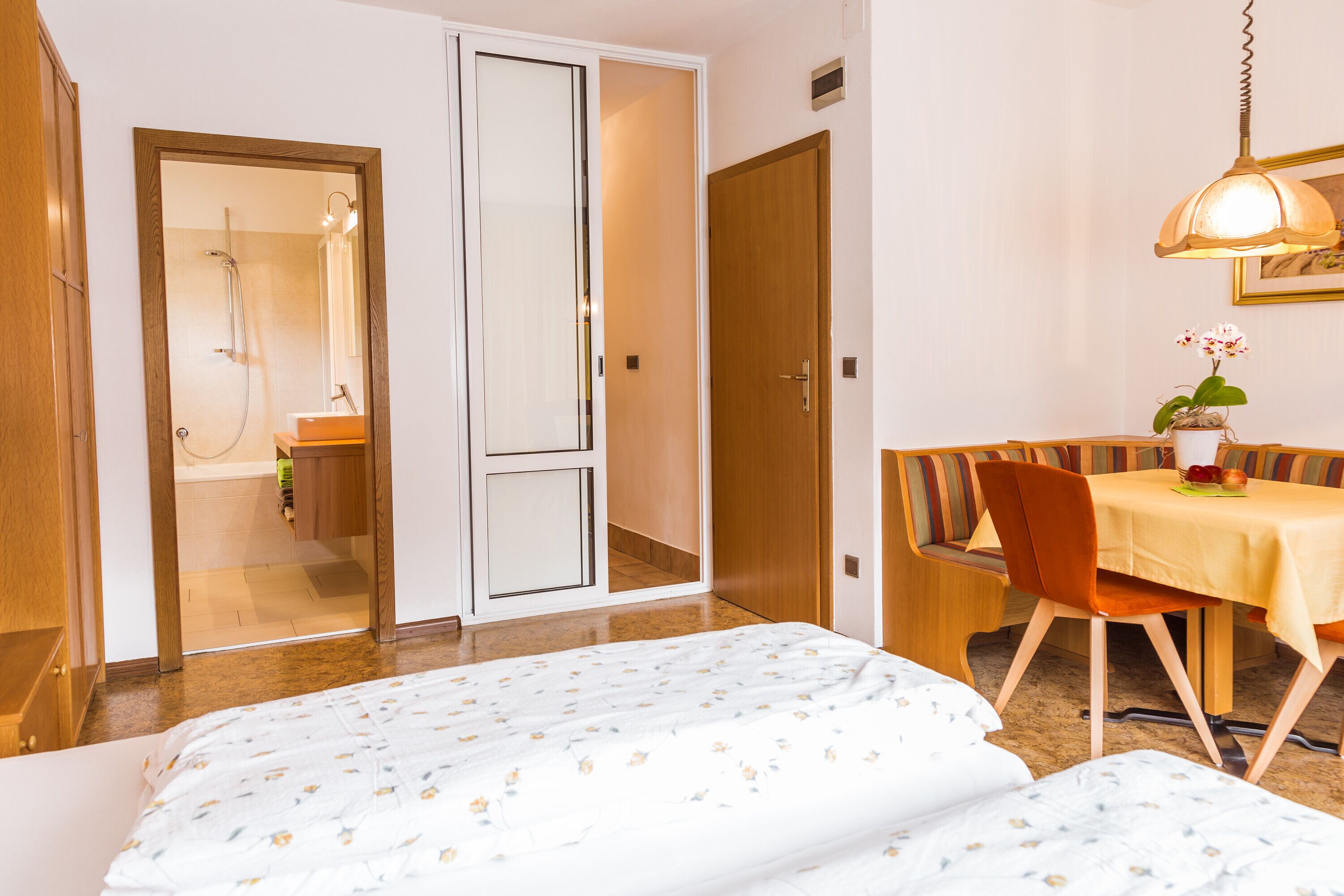 Studio Apartment 'Ferienwohnung Lanz 3' With Mountain View, Private Garden And Wi-fi - Lana