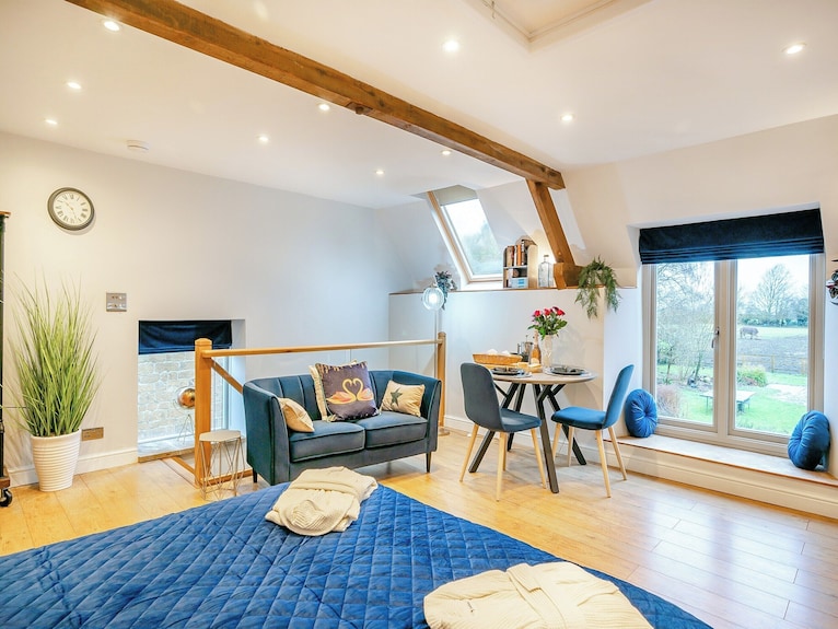 1 Bedroom Accommodation In Fenny Compton - Oxfordshire