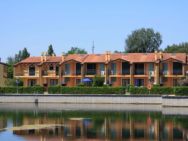 Apartment in Albarella near Beach & Activities Reviews, Deals & Photos ...