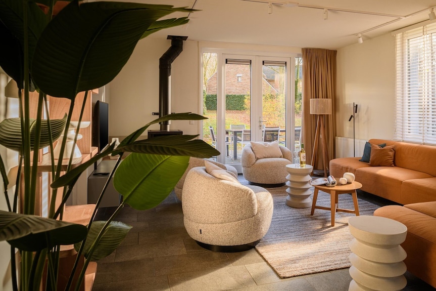 Villa In Maastricht With Sauna & Bubble Bath - Maasmechelen