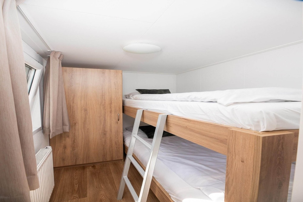 Chalet Diseñado Con Lavavajillas, Cerca Del Agua - Almelo