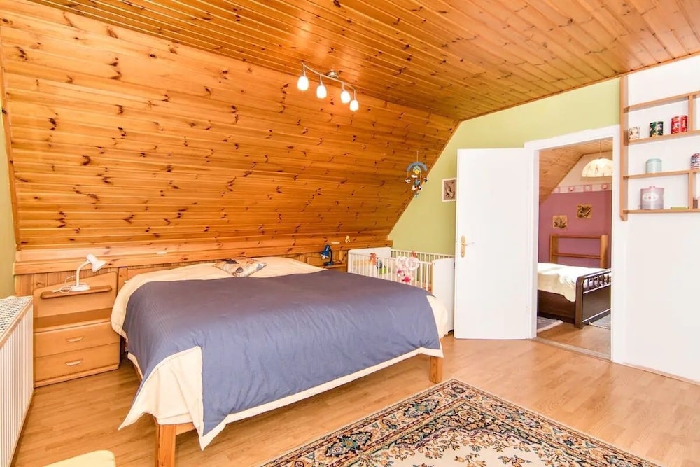 Zentrumsnahes Ferienhaus, Ideal Für Familien - Waldviertel