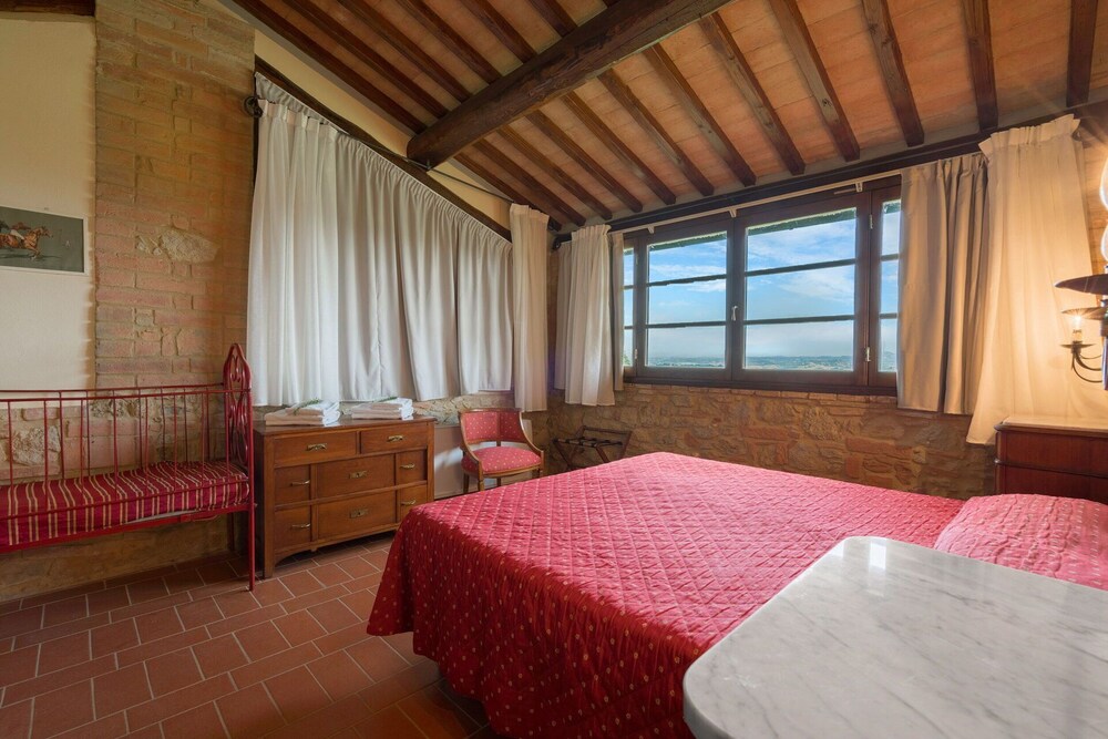 Country House / Farm House In San Gimignano Mit 2 Schlafzimmern 4 Schlafplätzen - San Gimignano