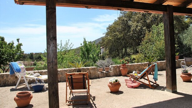 Vila, 3 quartos, para fumantes, sacada | Terraço/pátio
