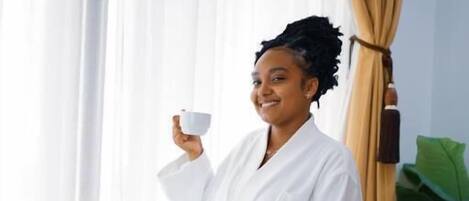 Quarto Duplo | Camas de colchão viscoelástico, cofre no quarto, secretária