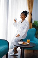 Quarto Duplo | Camas de colchão viscoelástico, cofre no quarto, secretária 