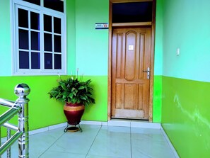 Apartamento, vários quartos, acessível, fumadores | Entrada do alojamento