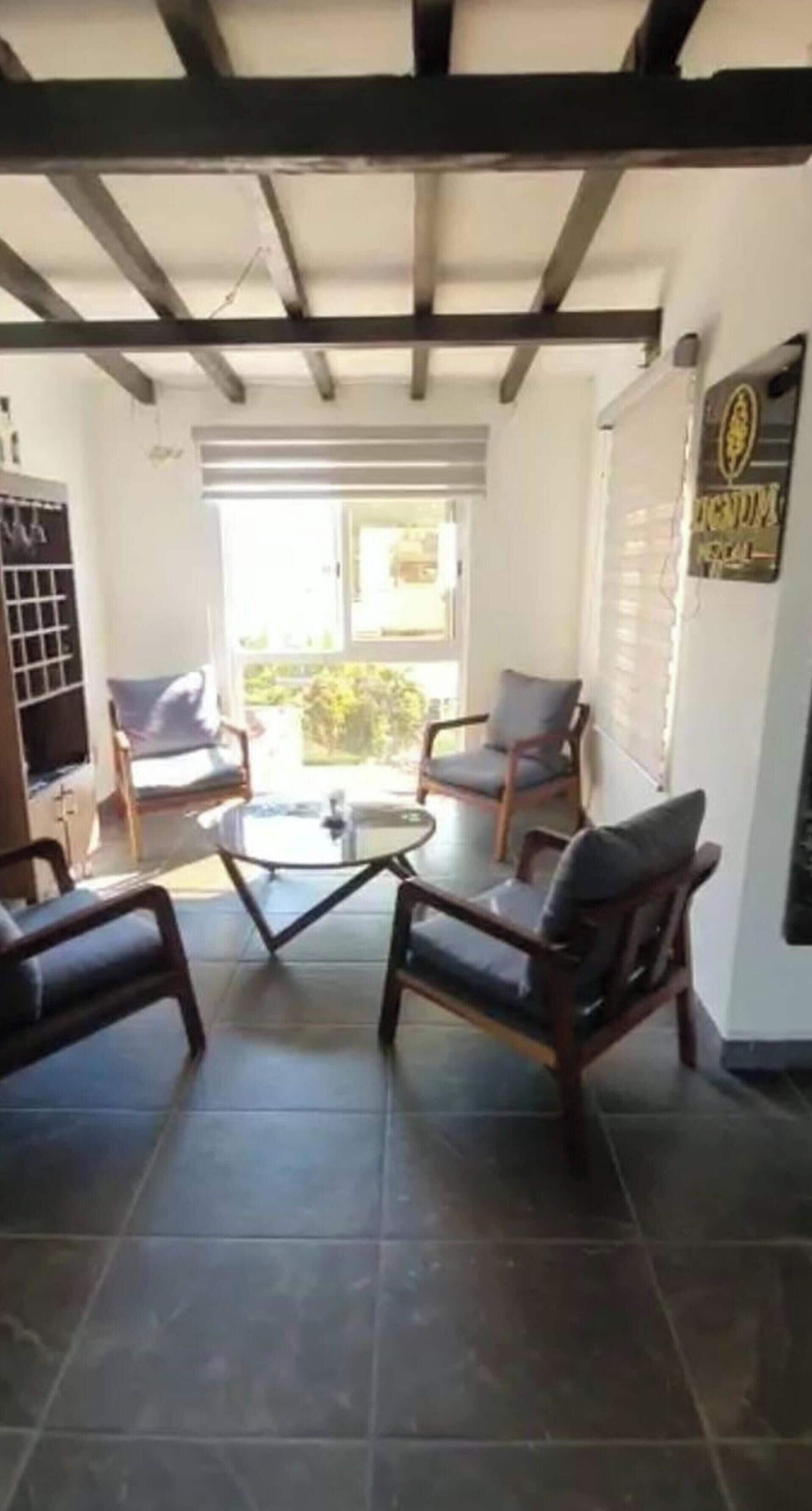 Apartamento, 1 quarto, fumadores, varanda | Sala