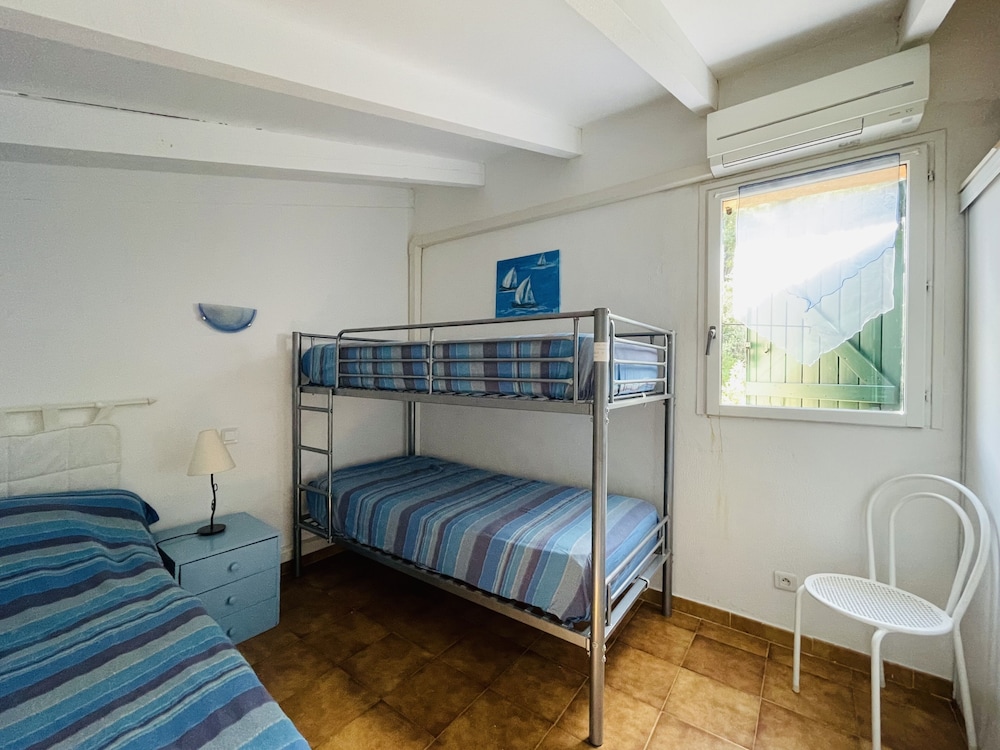 Sea View. Luxury Residence In A Flowered Park. 3 Stars - Piana
