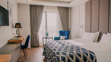 Quarto standard | Roupas de cama premium, edredons de pluma, cofres nos quartos