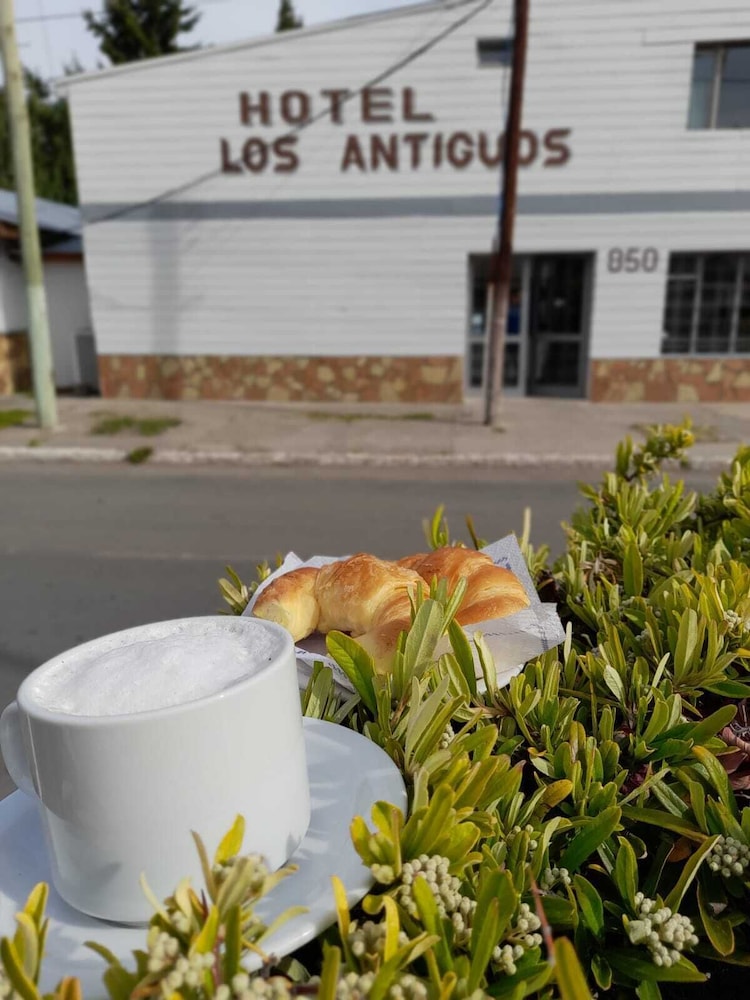 Hotel Los Antiguos - Aysén