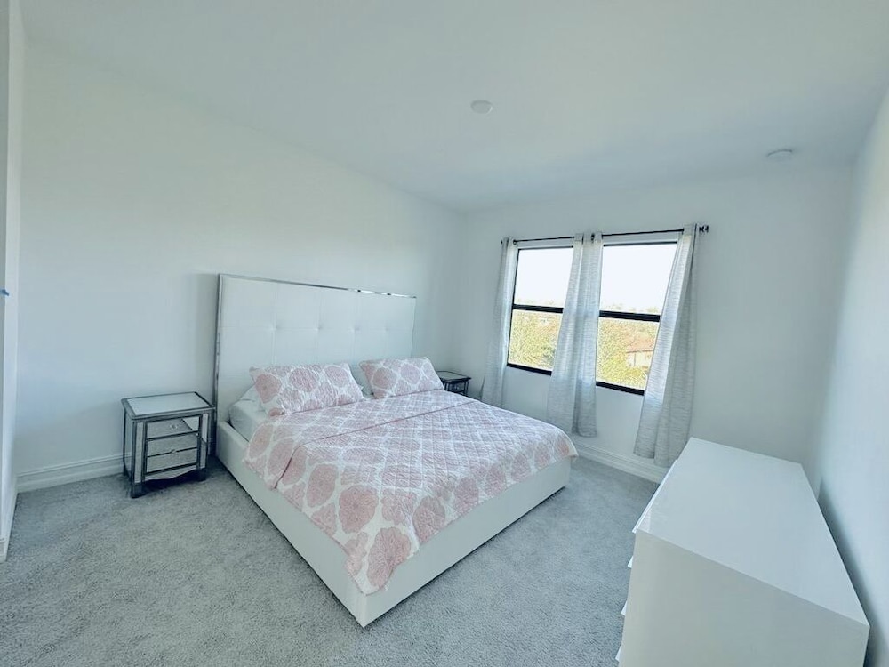 Cozy new construction townhome. - Collier County | Vrbo