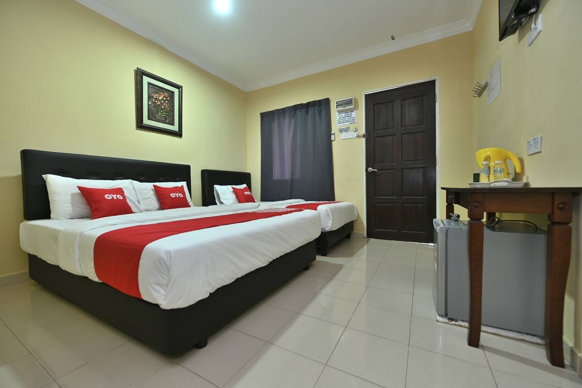 Suíte superior | 1 quarto, escrivaninha, Wi-Fi de cortesia, roupa de cama