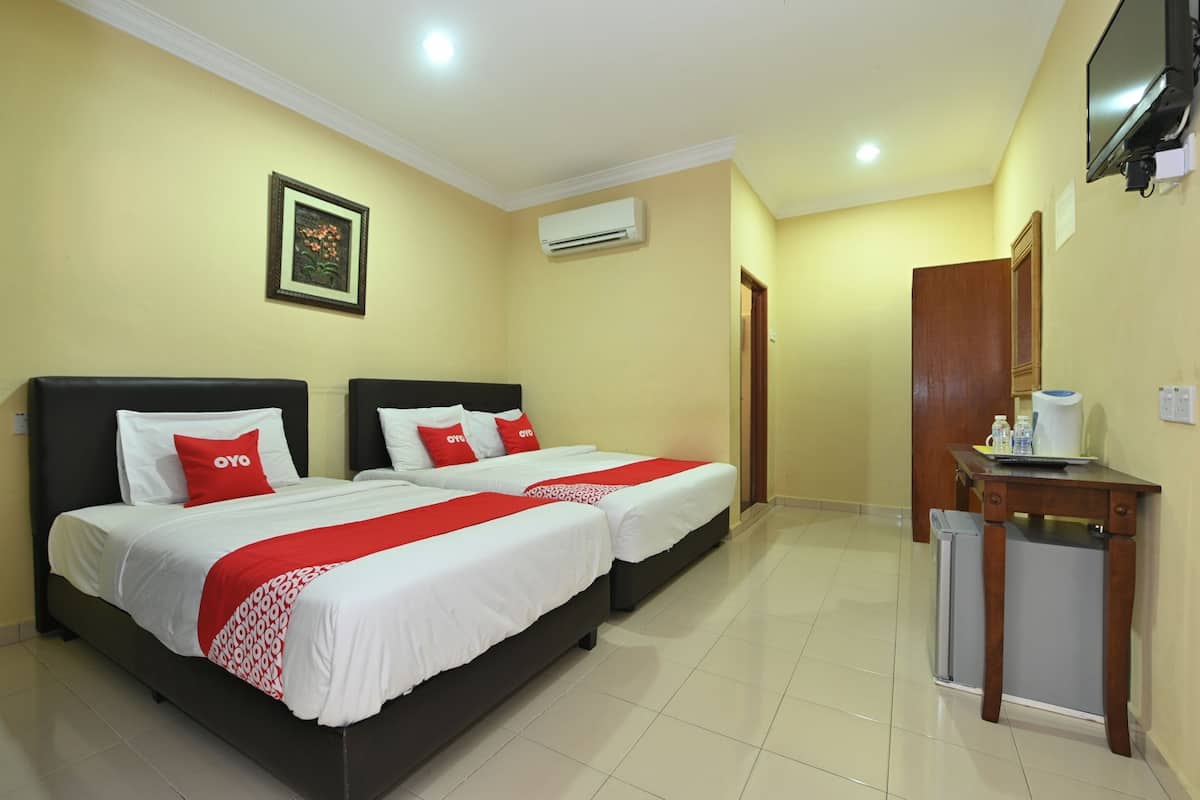 Quarto casal luxo, 1 cama Queen | 1 quarto, escrivaninha, Wi-Fi de cortesia, roupa de cama