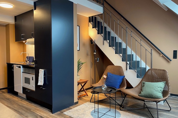 Quarto Duplo Empresarial | Secretária adequada para computadores portáteis