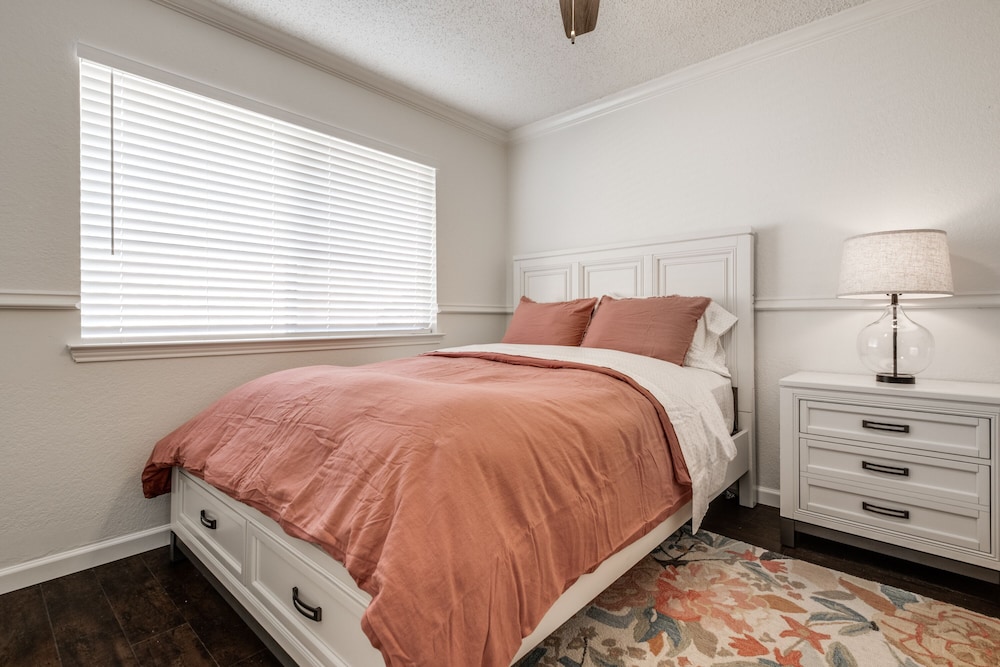 Pet-friendly Home Near Allen Event Center - Plano