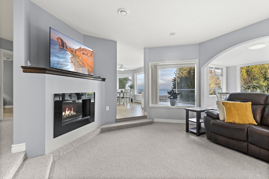 Ocean View, Hot Tub, Center Location! 4 Mins To Beach Front! - 納奈莫