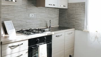 Apartamento luxo | Cozinha privada | Máquina de café expresso, cafeteira/chaleira, chaleira elétrica