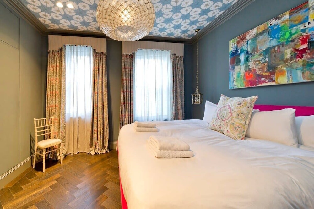 Colourful 3 Bed Kensington Garden Flat - London | Vrbo