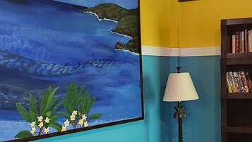 Quarto Premium, 1 cama king-size, varanda, junto ao jardim | Roupa hipoalergénica, secretária adequada para computadores portáteis