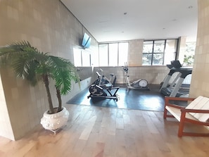 Apartamento básico | Sala de fitness