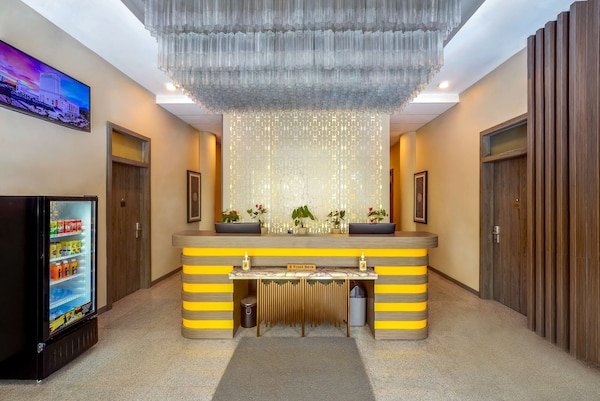 Super 8 By Wyndham Solo Indonesia - Surakarta