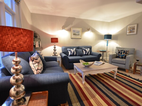 Crabbe Corner - Aldeburgh