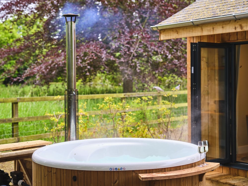 The Weeping Willow Lodges - Cambridgeshire