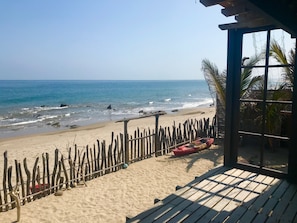 Casa família, 4 quartos, vista para a praia, de frente para o oceano | Terraço/pátio