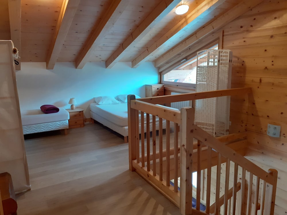 F4 Apartment In Chalet Facing Mont Blanc (Pets Not Allowed) - Combloux