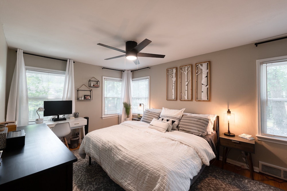 Home with Pool in Webster Groves, MO! - Webster Groves | Vrbo