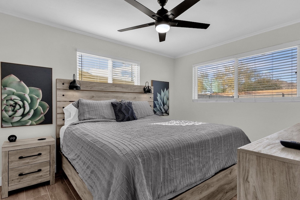 Old Town Scottsdale Ranch - 4 Br/3ba With Hot Tub, Golf, & Bocce!! - Scottsdale, AZ