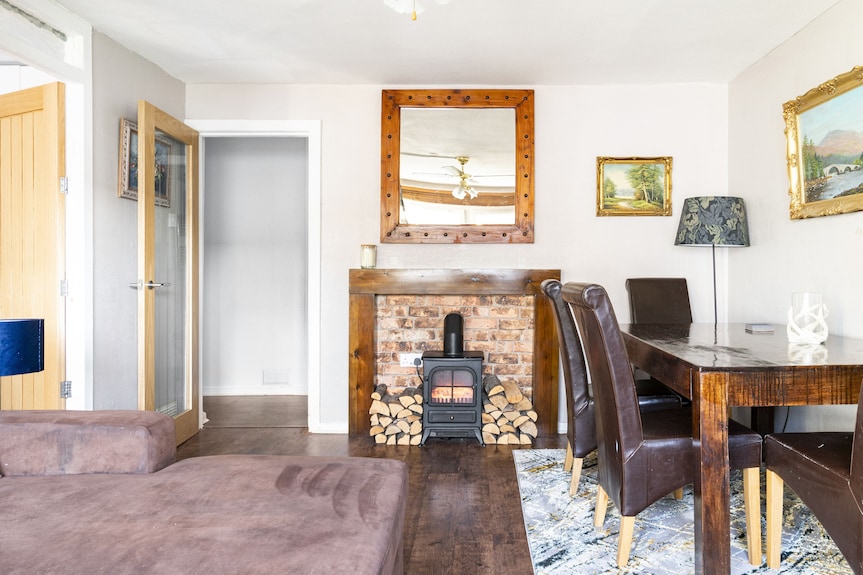 Lovely 1-bedroom Property With Balcony In West End - Glasgow