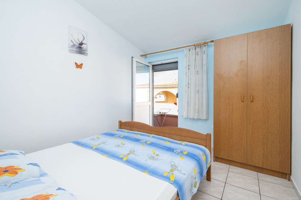 Three bedroom apartment with terrace and sea view Vir (A-20177-a) - Vir ...