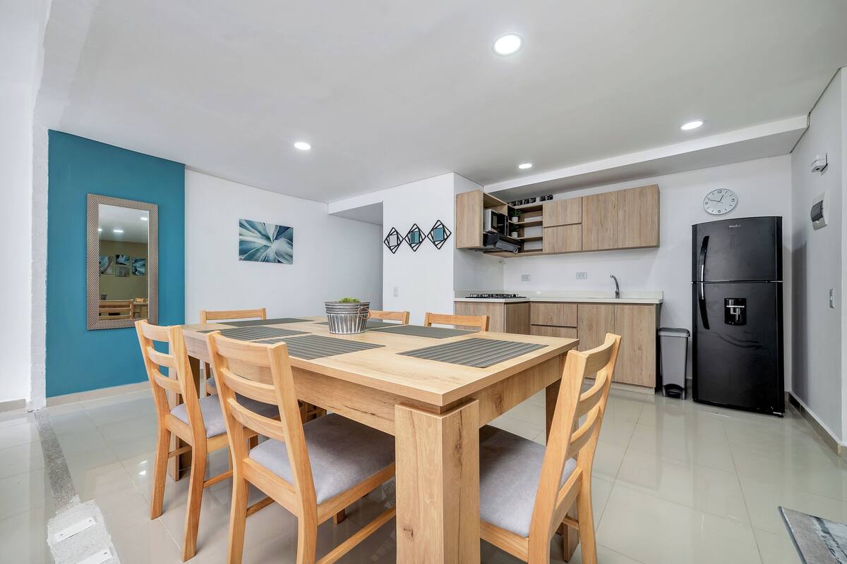 Apartamento, 3 quartos (705) | Sala de jantar