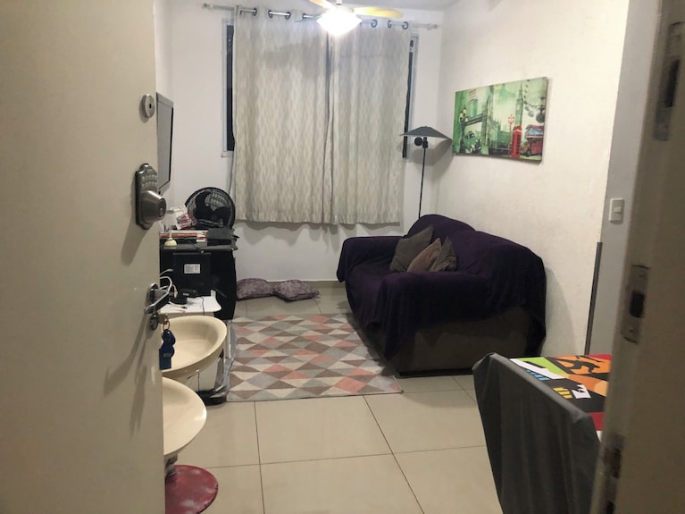 Vargem Pequen. Reserva Da Praia 1.ap Todo Montado. 1 Vaga P Carro. 2 Quartos . A - Recreio