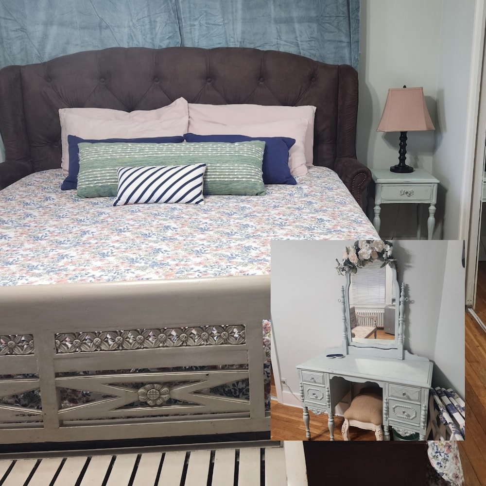 The Harbor House - Entire 1st Floor Waterfront - Michigan