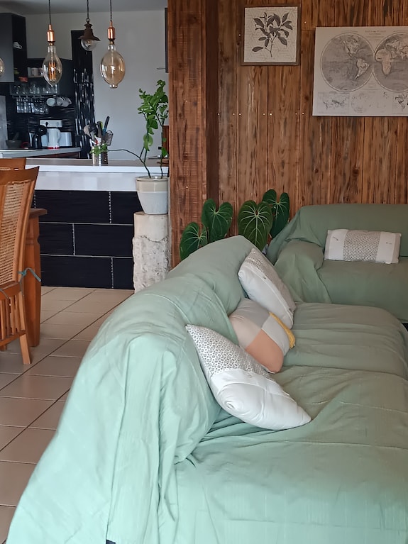 Romantic Villa With Whirlpool Bath 5mns From The Beach! - Réunion