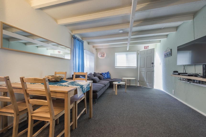 Steps To Beach/pet Friendly/a/c - San Diego, CA